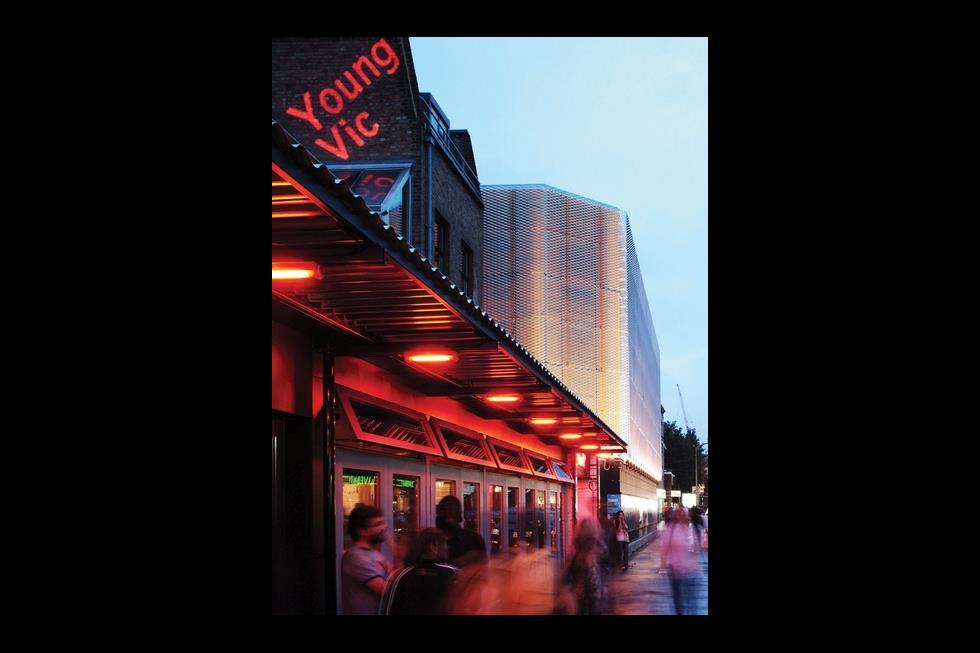 Procurement: Single-stage tendering | Features | Building